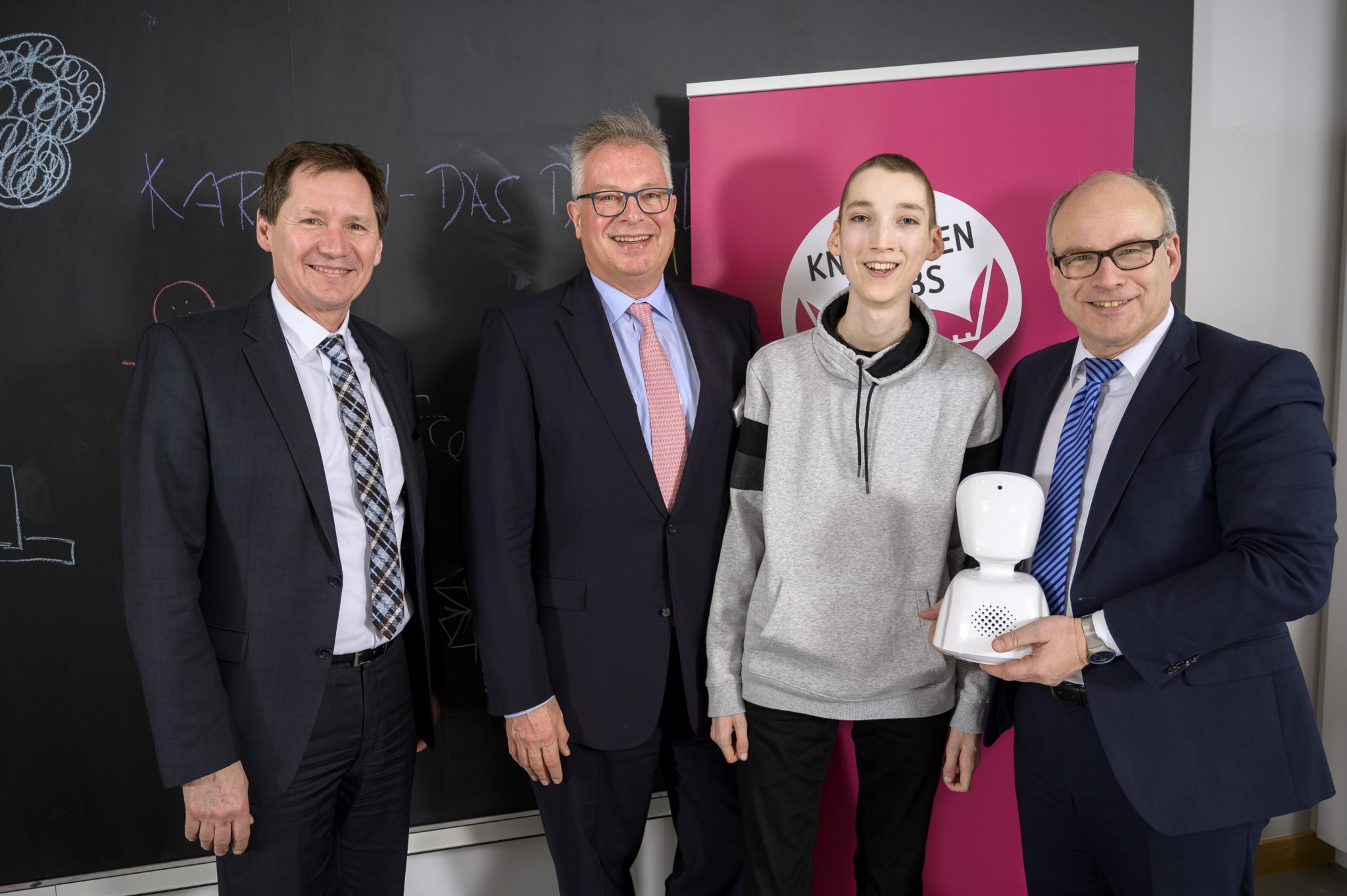 Avatare im Klassenzimmer: „Karlsson – das digitale Schulprojekt ...